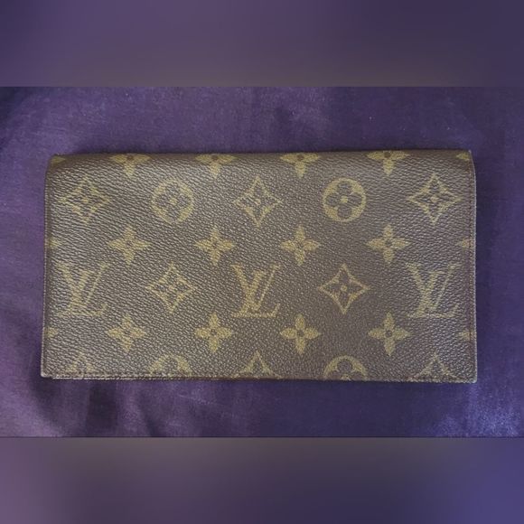Louis Vuitton | Bags | Louis Vuitton Monogram Checkbook Cover | Poshmark